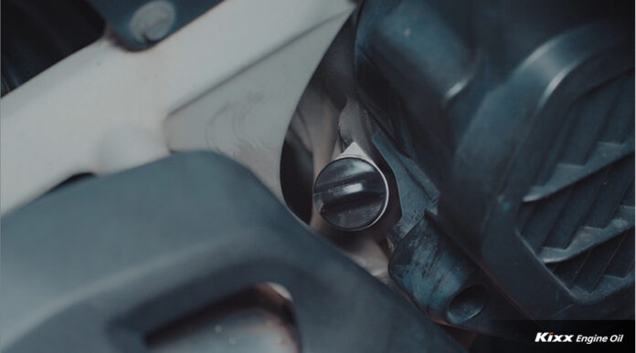 How to Check Your Bike Engine Oil | Kixx Newsroom